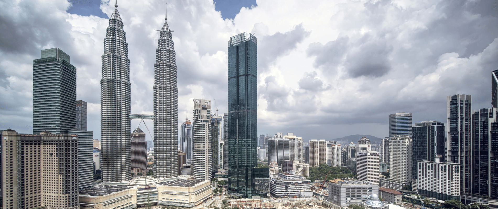 Inilah bangunan pencakar langit tertinggi di Malaysia, no 5 bukan dekat KL